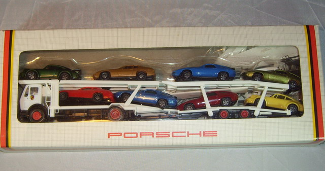 Porsche Renntransporter Race